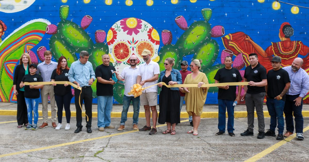 Hattiesburg's new mural shows city's cultural diversity, Mayor says ...